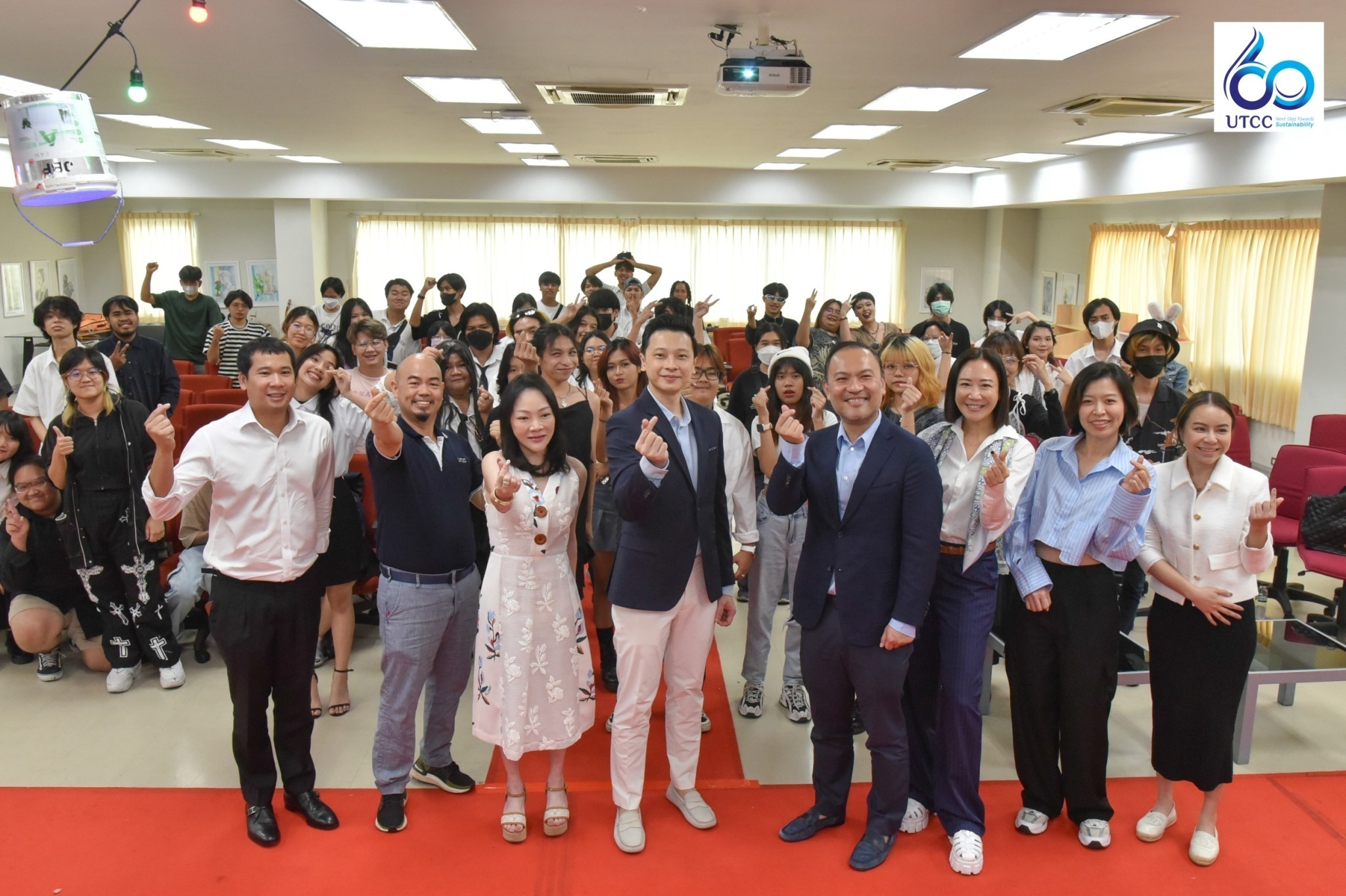 นิทรรศการ Dek – DAD รุ่น 3 - มหาวิทยาลัยหอการค้าไทย