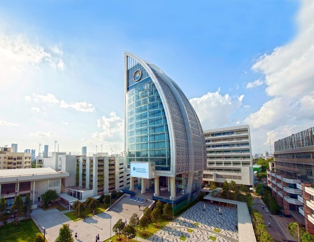 60 ปี UTCC ม.หอการค้าไทย “ก้าวต่อไปสู่ความยั่งยืน” 60 Years of Pride ...