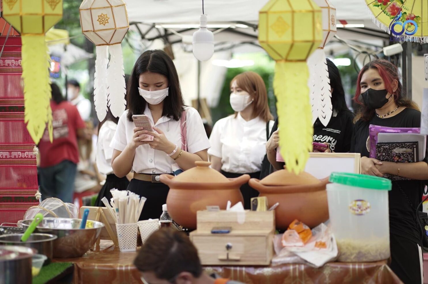 CE Market ตลาดที่ส่งเสริมความสุข และส่งเสริมโอกาสของทุกคน นักศึกษาได้ ...