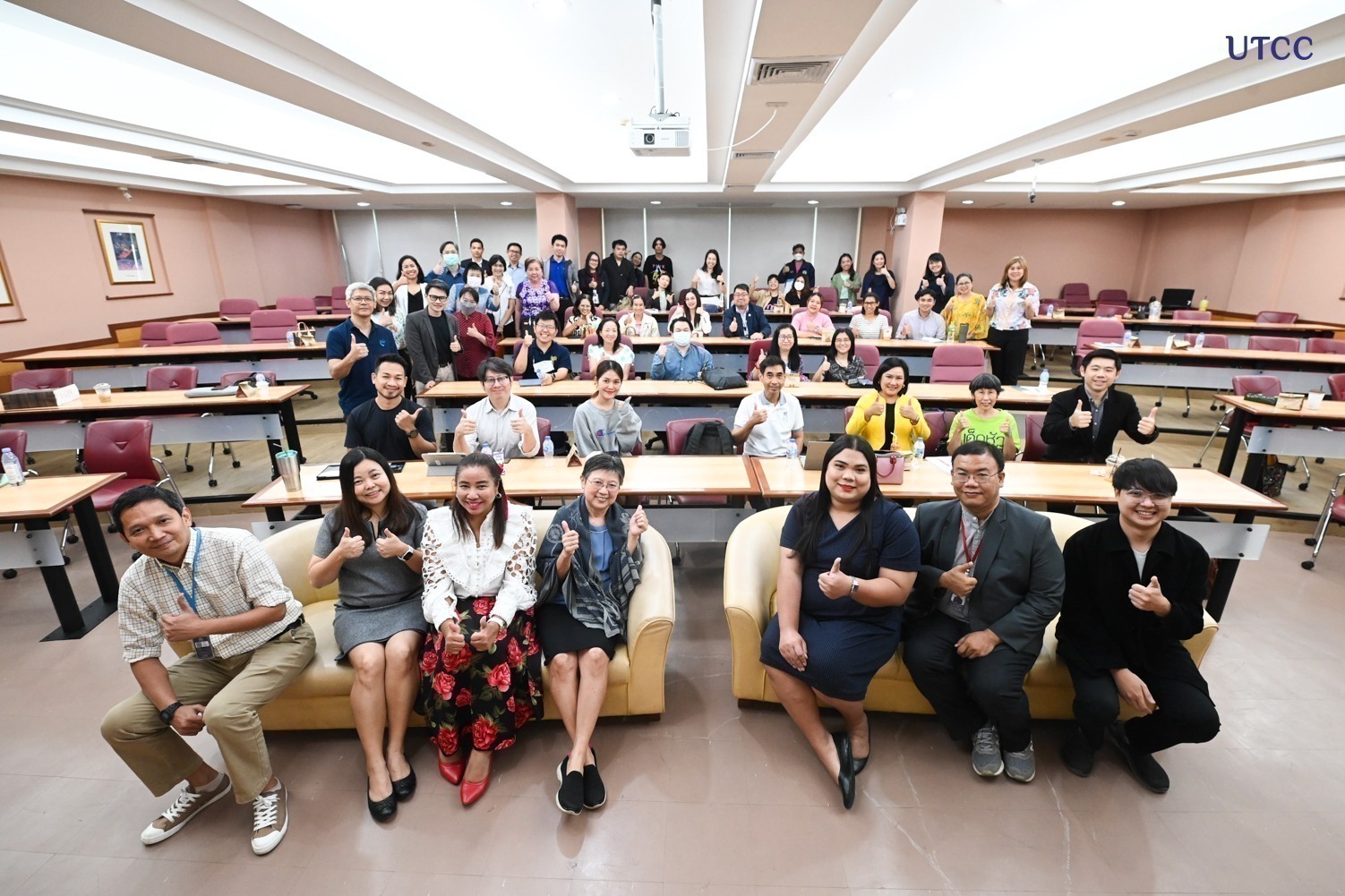 สำนักนวัตกรรมการศึกษา มหาวิทยาลัยหอการค้าไทย จัดการอบรม PILOT PROJECT ...